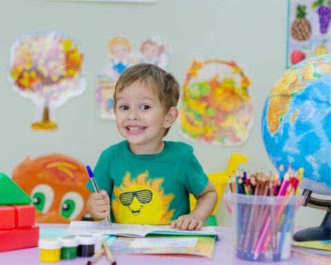 Jonge kind leestips - Thematiseren met jonge kinderen - Expertis